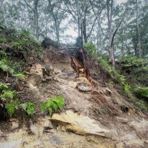 Rock scaling with rope access - Height Dynamics